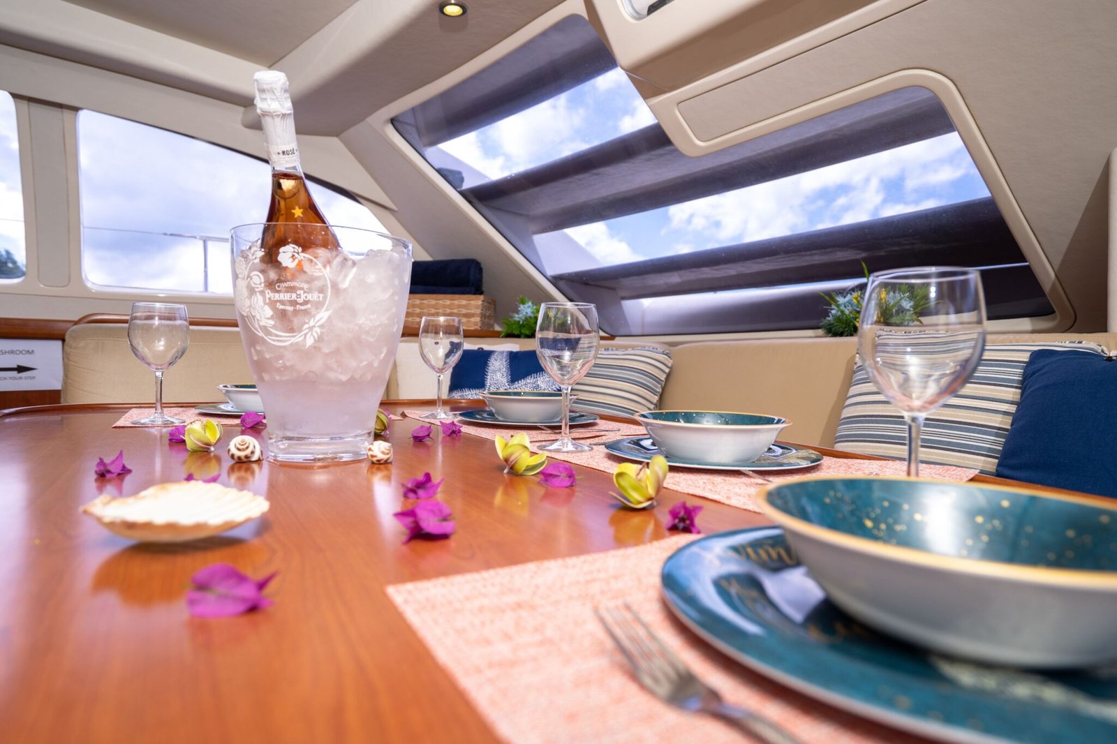 Private Luxury Catamaran St Lucia Cruise - Hackshaw's Boat Charters ...